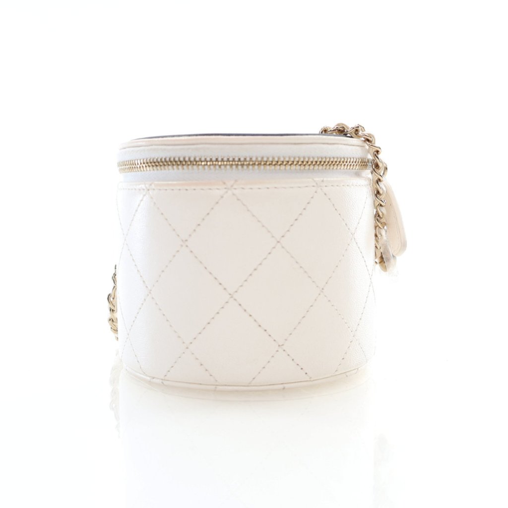 Chanel 21S Round Vanity Case White Calfskin - Luxe Du Jour