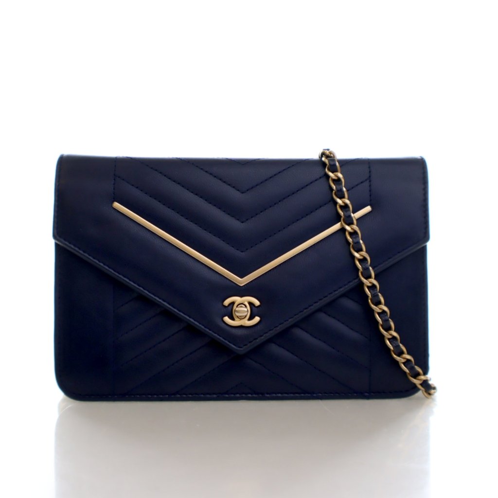 Chanel Lambskin Chevron Envelope Wallet On Chain (WOC) - Luxe Du Jour